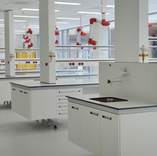 Inrichting en accessoires voor uw laboratorium - Interfurn